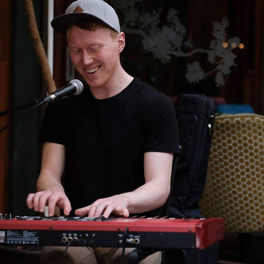 Lee Pryor - NZ Music Teachers Online