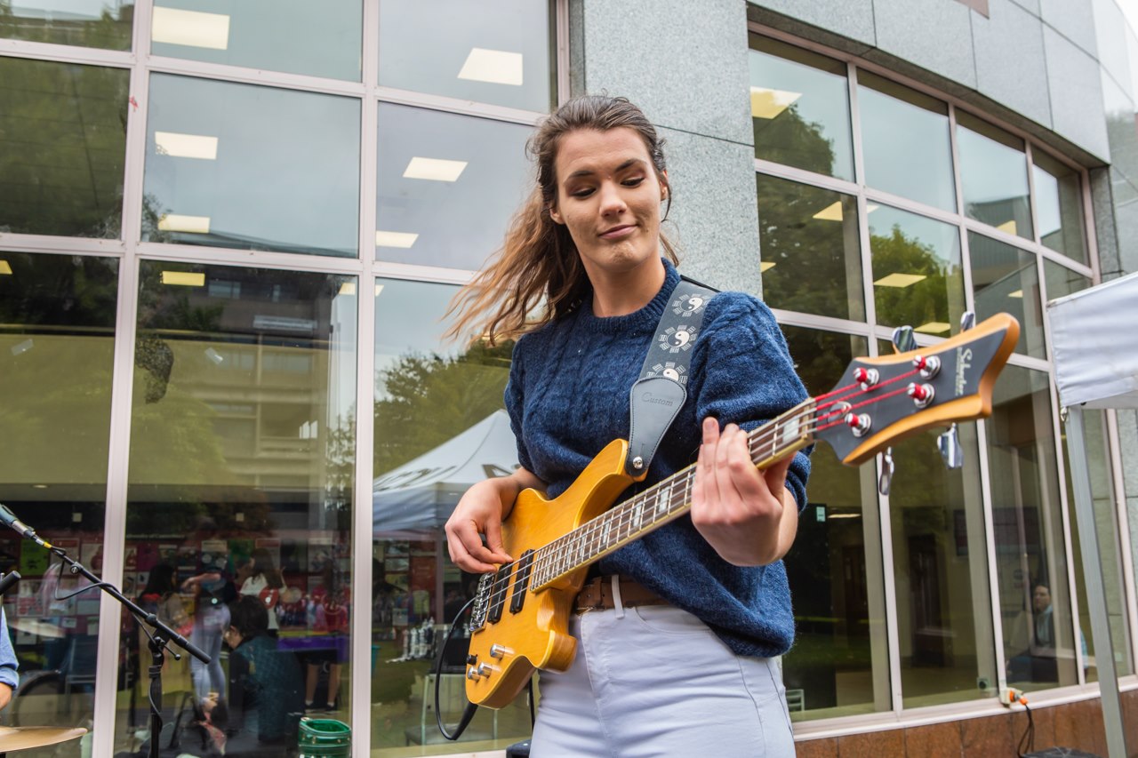 Emily Farrell - NZ Music Teachers Online