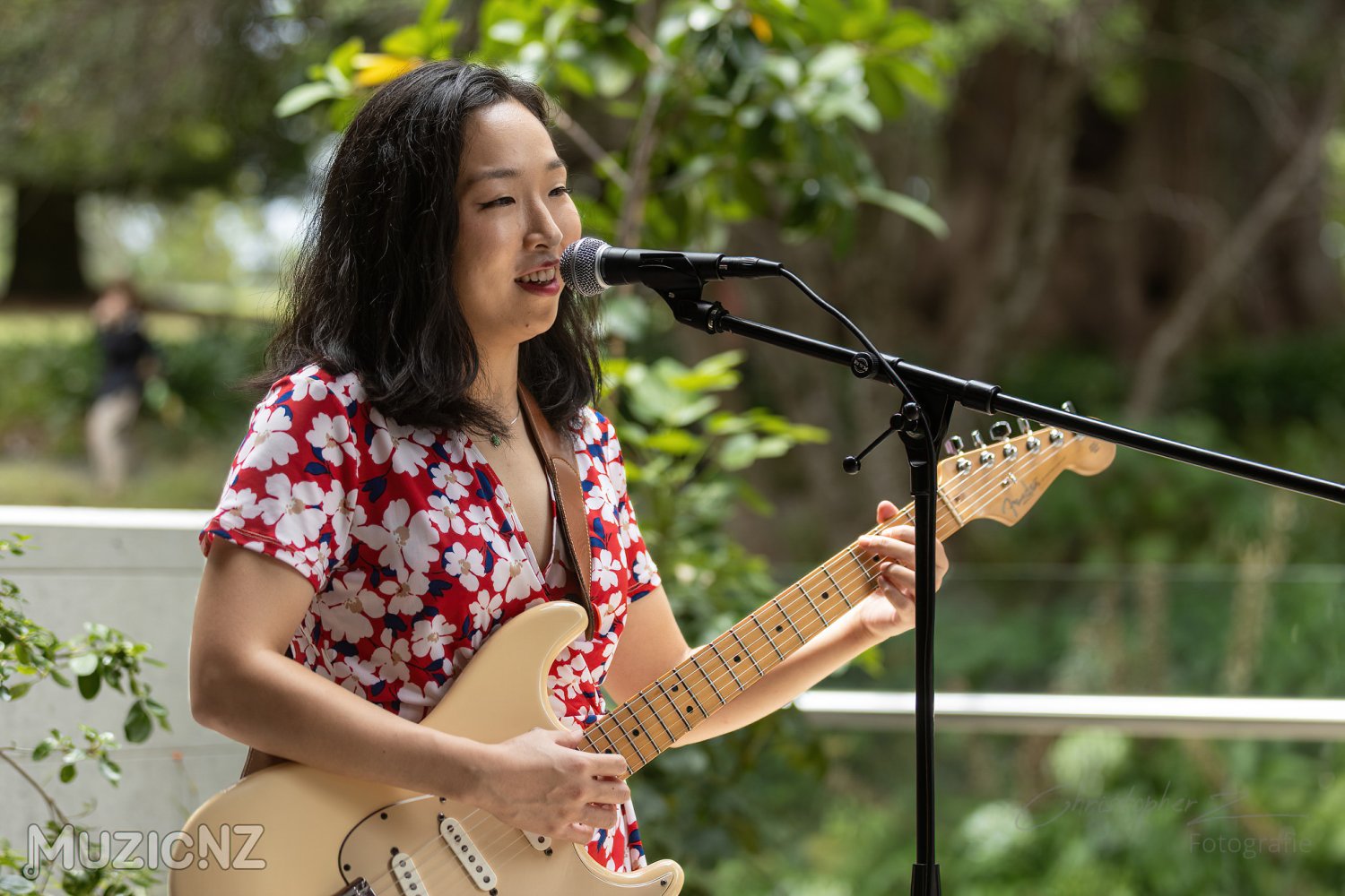 Amy Shuang Wang (Raging Flowers) - NZ Music Teachers Online